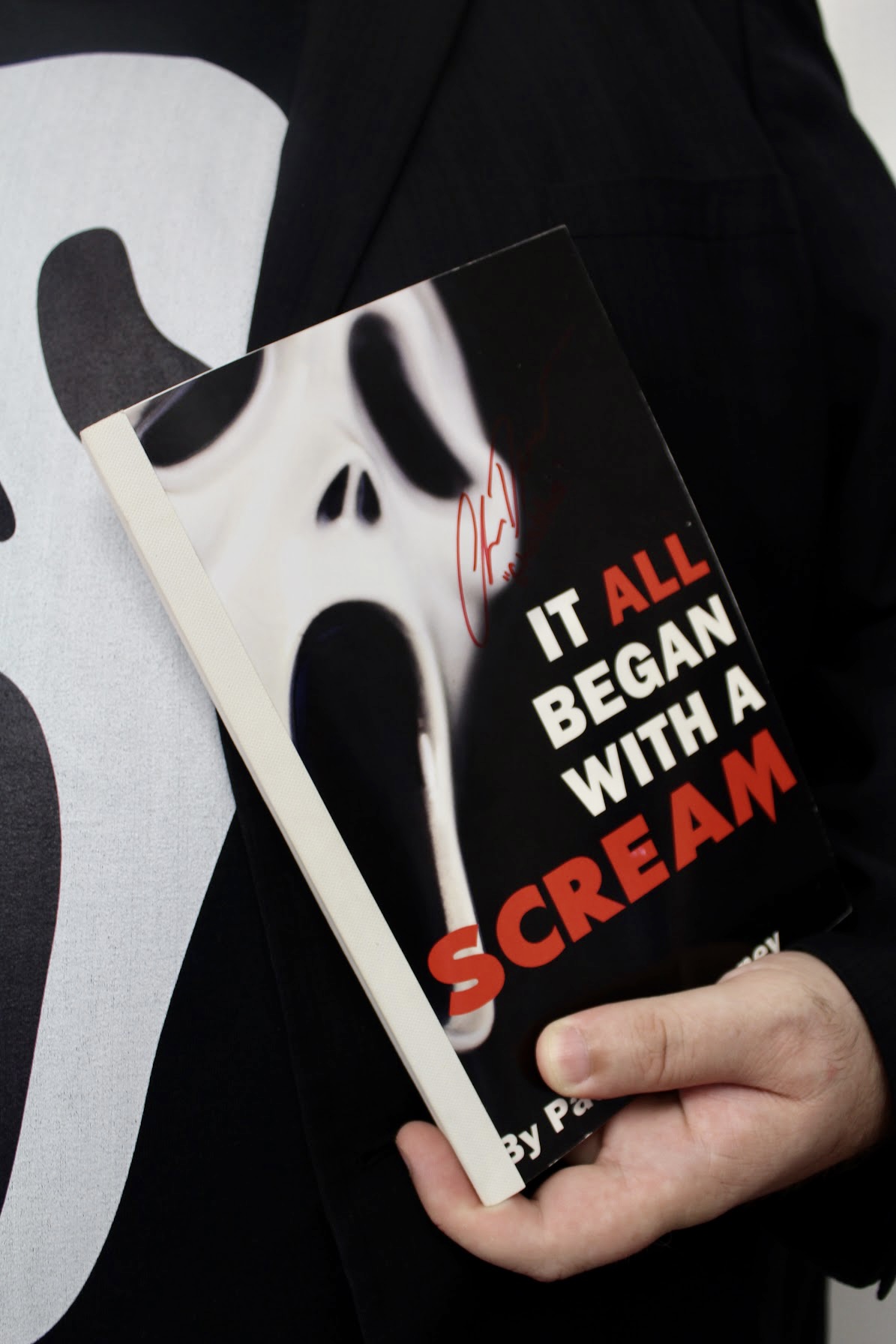 Author talks new ‘Scream’ book It All Began With a Scream – Bloody Flicks
